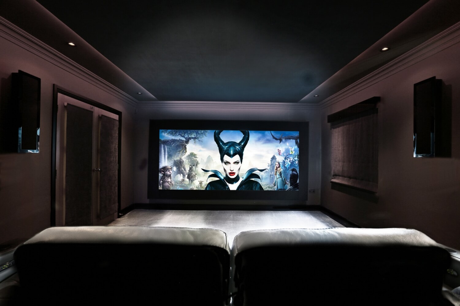 21 - Shenstone Lounge Cinema - The Big Picture
